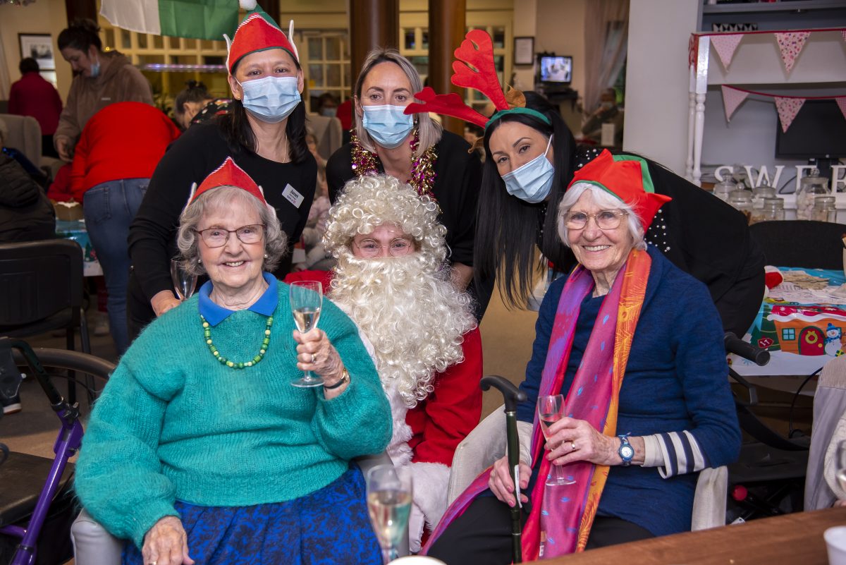 Dementia-friendly Christmas advice released by Bromsgrove care home ...