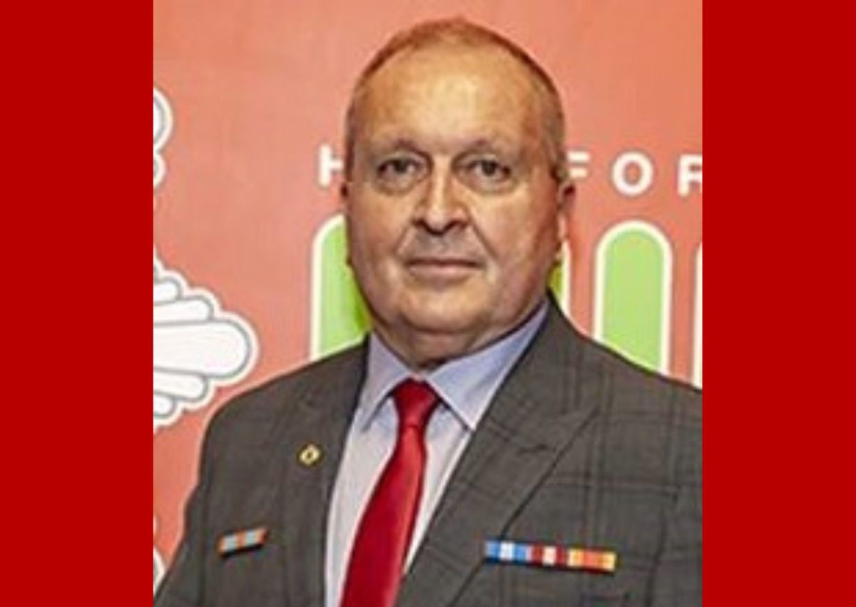 Former Bromsgrove firefighter Kevin celebrates 50 years with service ...