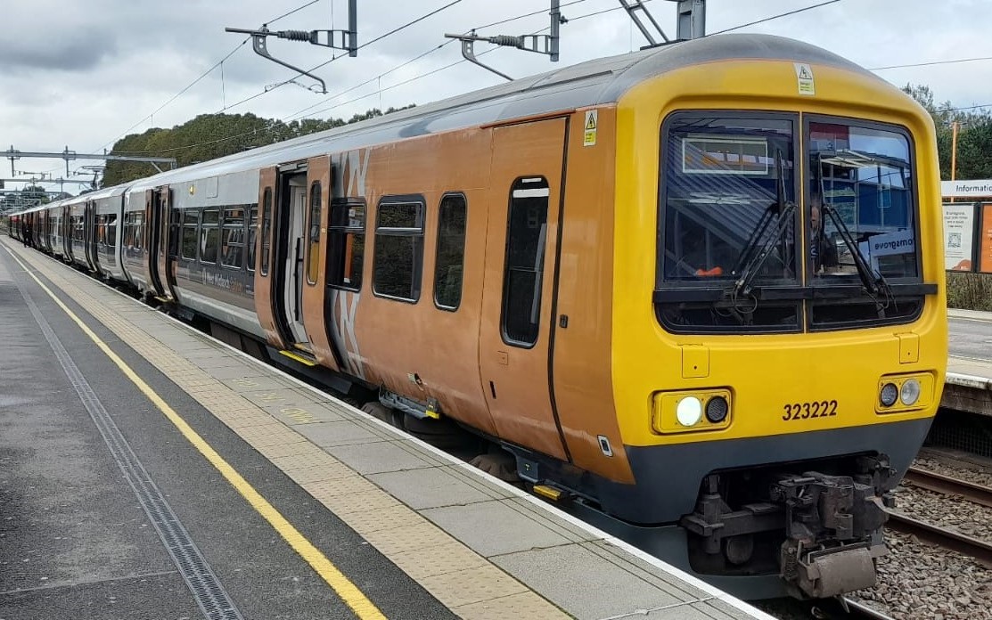 SPECIAL REPORT - Class 323s bid a fond farewell to Birmingham's Cross ...