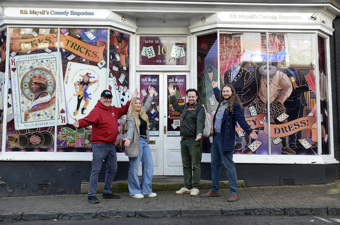 Art mural unveiled at Droitwich's new Rik Mayall Comedy Emporium - The ...