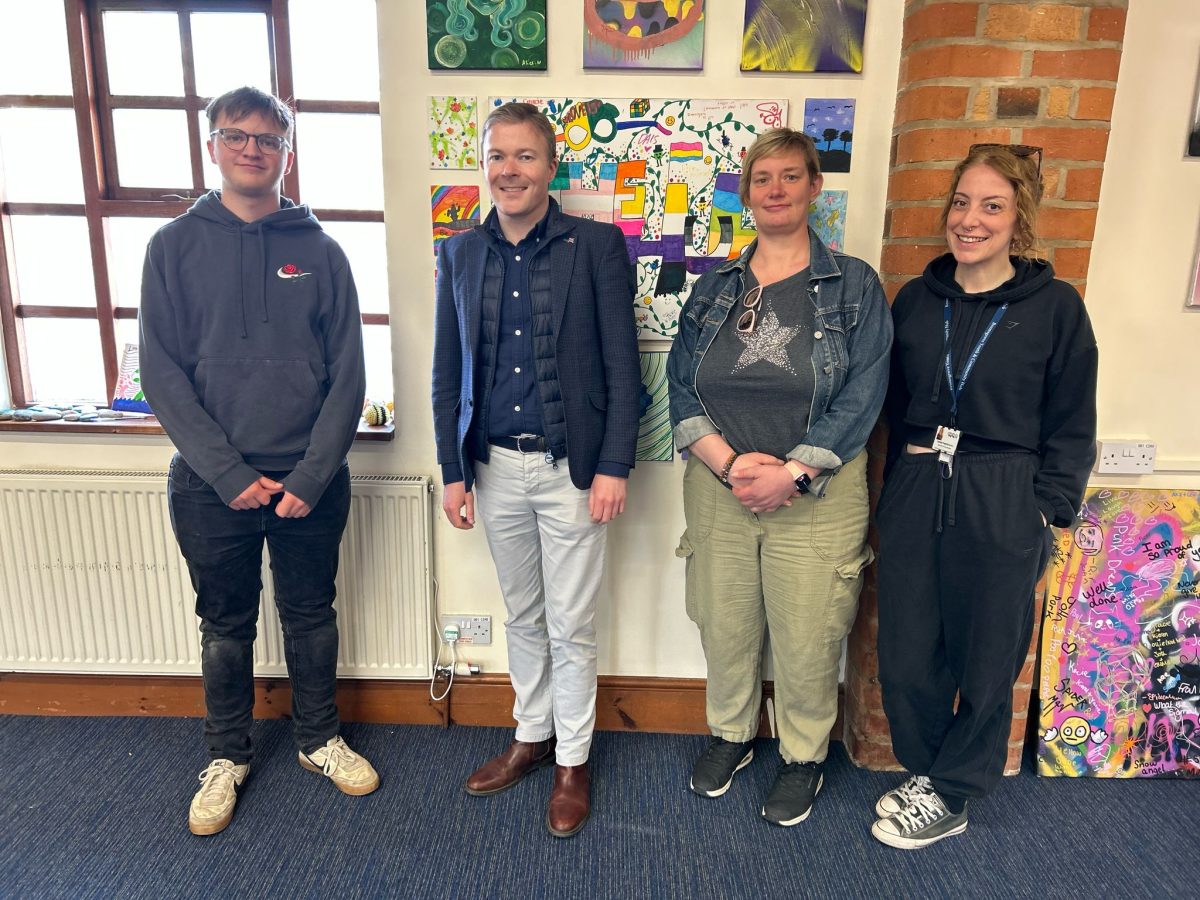 Bradley Thomas MP praises Bromsgrove's drop-in support service for ...