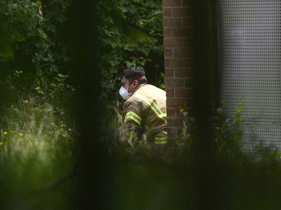 UPDATE - 12 fire crews battling large blaze at former Hunters Hill ...